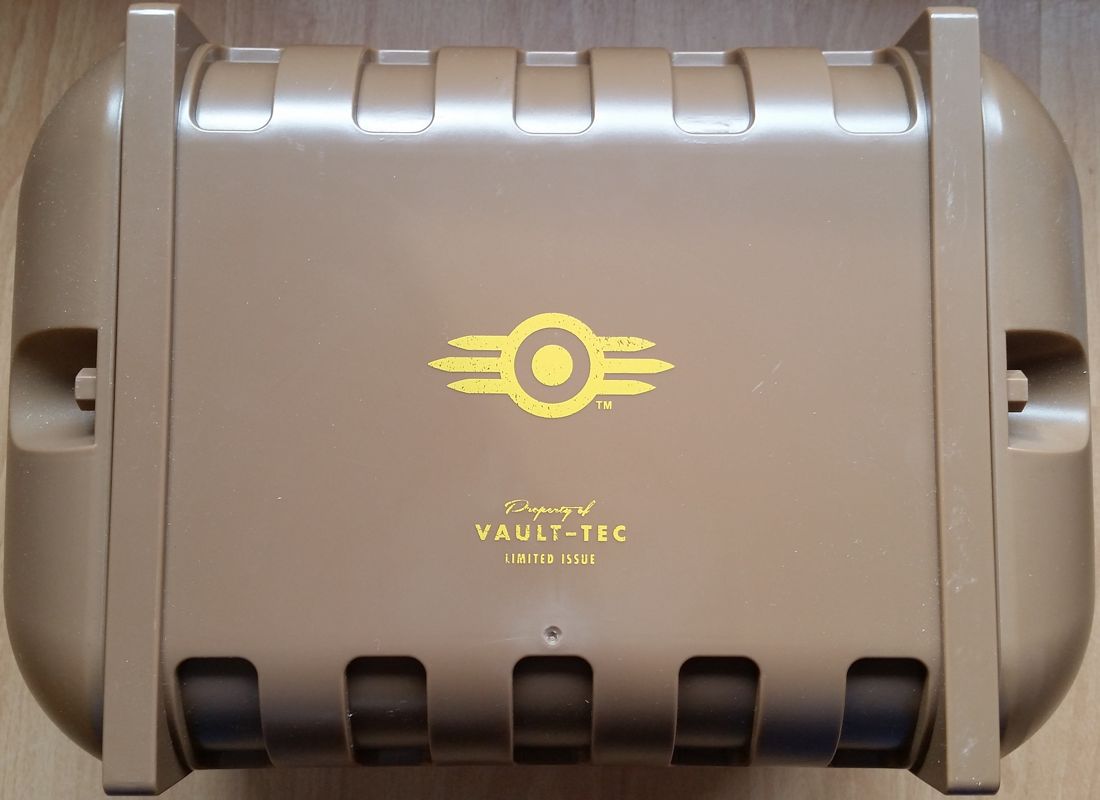 Fallout 4 (Pip-Boy Edition) cover or packaging material - MobyGames