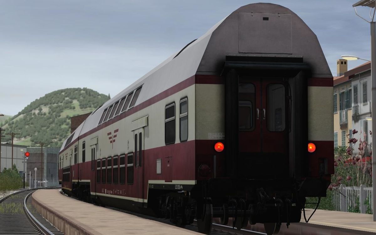 Trainz: DR/DB DBm(tr)ue/DBmu748 Pack official promotional image - MobyGames