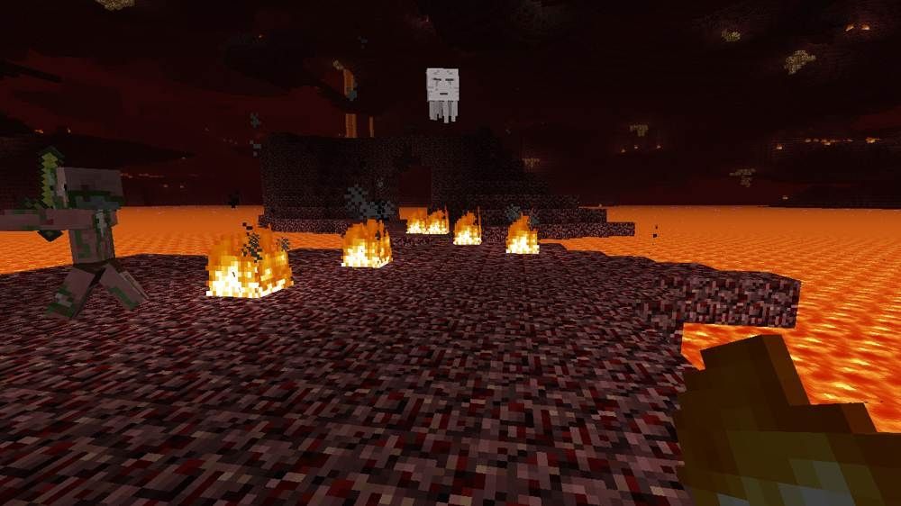 Minecraft: Xbox 360 Edition official promotional image - MobyGames