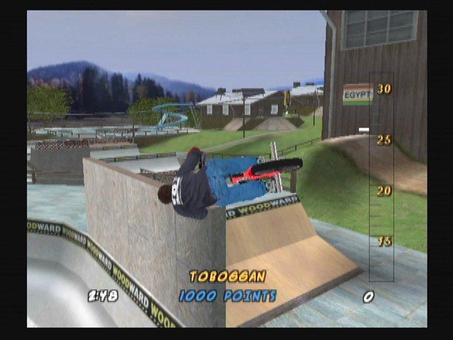 Screenshot of Dave Mirra Freestyle BMX 2 (GameCube, 2001) - MobyGames