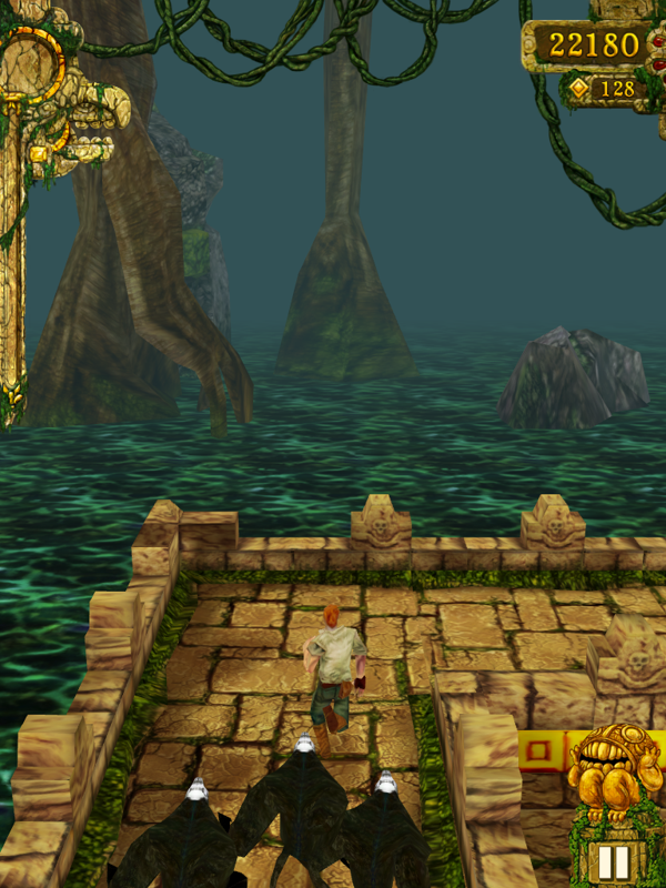 Screenshot of Temple Run (iPad, 2011) - MobyGames