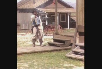 Screenshot of Fast Draw: Showdown (Windows, 1994) - MobyGames