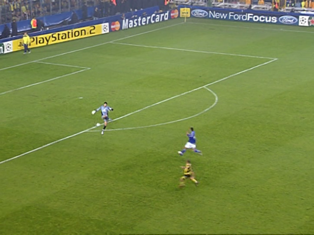 Screenshot of UEFA Champions League (DVD Player, 2006) - MobyGames