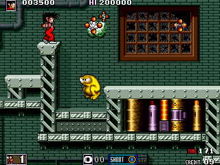 Screenshot of Thunder Hoop (Arcade, 1992) - MobyGames