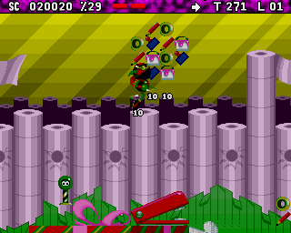 Screenshot of Zool 2 (Amiga CD32, 1993) - MobyGames
