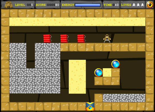Screenshot of Crypt Raider (Browser, 2003) - MobyGames
