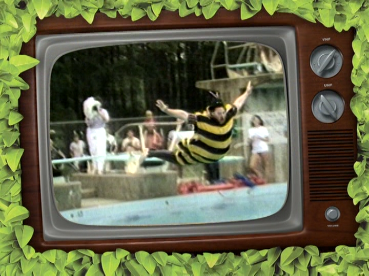 Over the Hedge: Wacky Moments in Human History (2006) - MobyGames