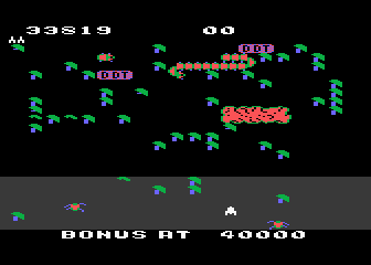 Screenshot of Millipede (Atari 8-bit, 1982) - MobyGames