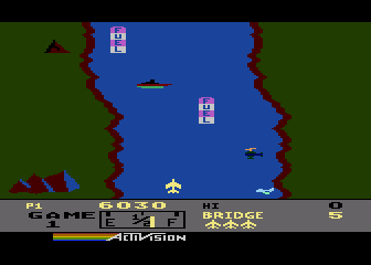 Screenshot of River Raid (Atari 5200, 1982) - MobyGames