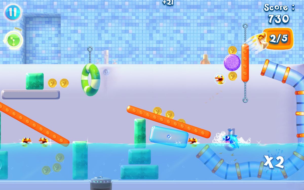 Screenshot of Shark Dash (Android, 2012) - MobyGames
