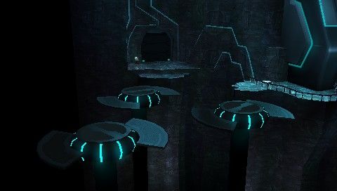 Screenshot of Tron: Evolution - The Video Game (PSP, 2010) - MobyGames